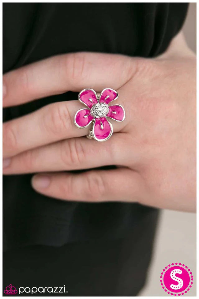 Paparazzi Ring ~ It Must Be Spring - Pink – Paparazzi Jewelry | Online ...