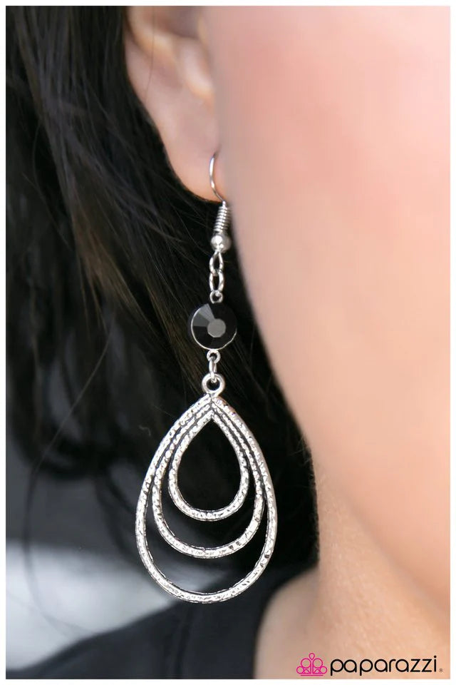 Paparazzi Earring ~ Dinner Party - Black – Paparazzi Jewelry | Online ...