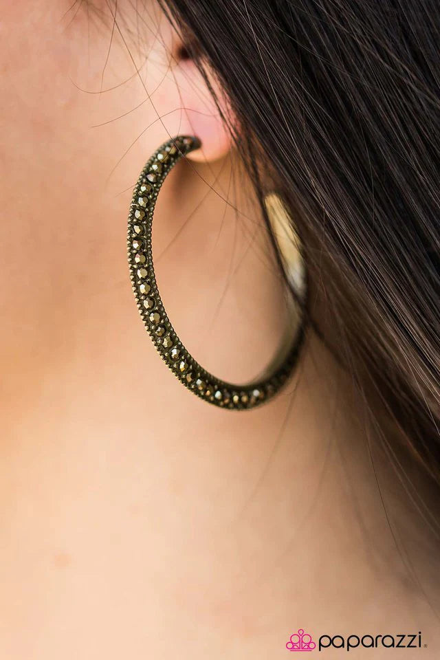 Paparazzi Earring ~ Sassy Stardom - Brass – Paparazzi Jewelry | Online ...