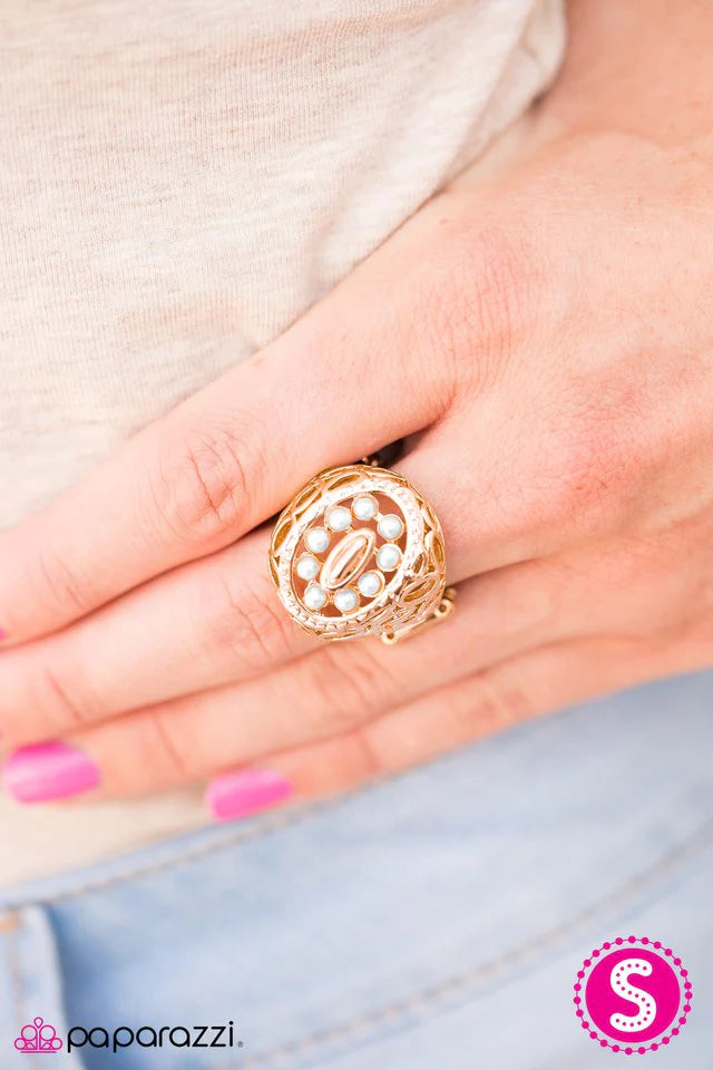 Paparazzi Ring ~ Full Tilt - Gold – Paparazzi Jewelry | Online Store ...