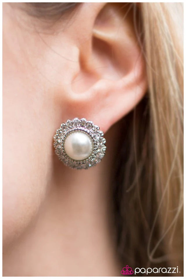 Paparazzi Earring ~ Bride To Be - White – Paparazzi Jewelry | Online ...